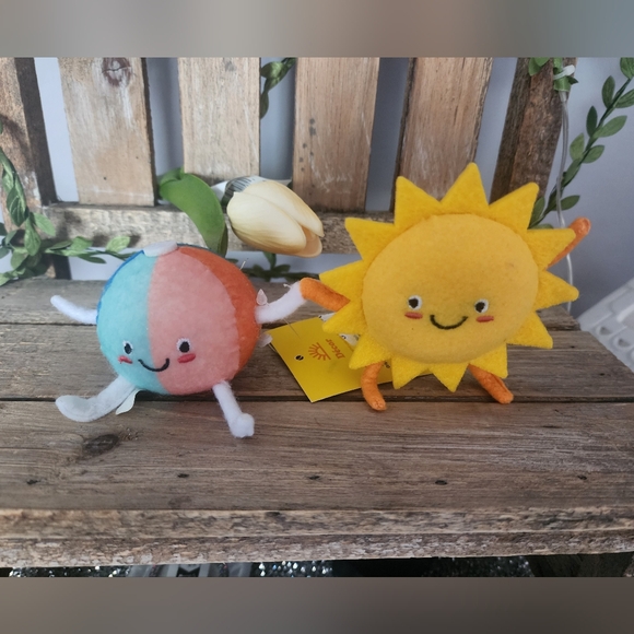 Spritz | Accents | Felt Duo Figural Decor Sun And Beach Ball Sun Squad ...